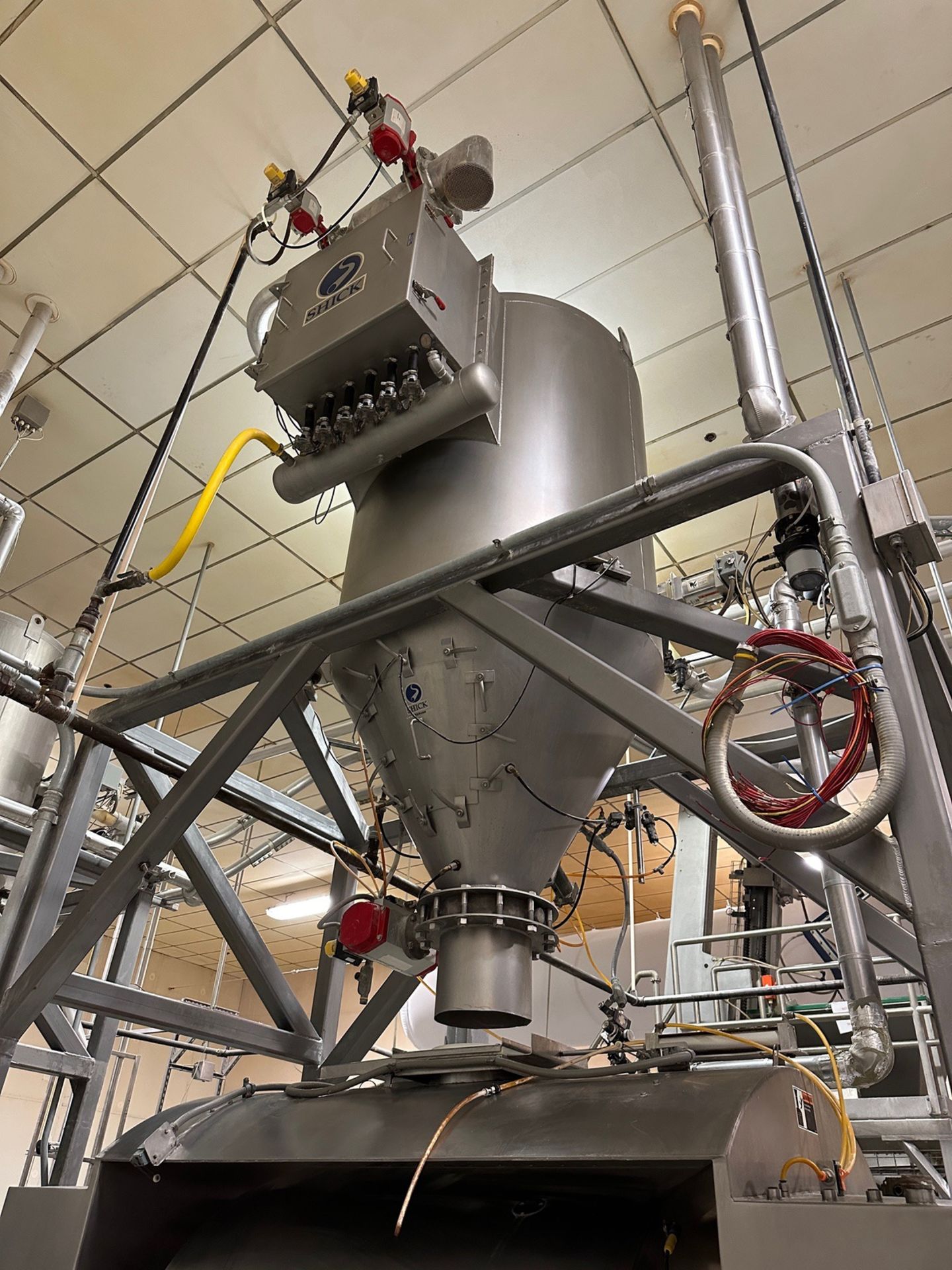 Pre-Owned Shick Vacuum Scale Hopper | Topos Mondial