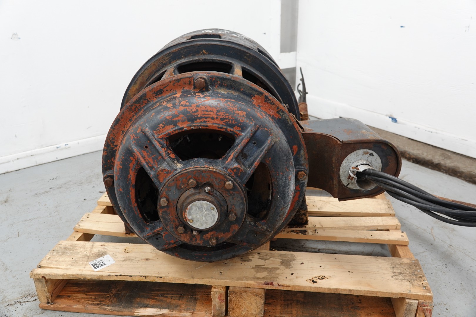 Mixer motor and gearbox, model 14W1 72TY8 | Topos Mondial